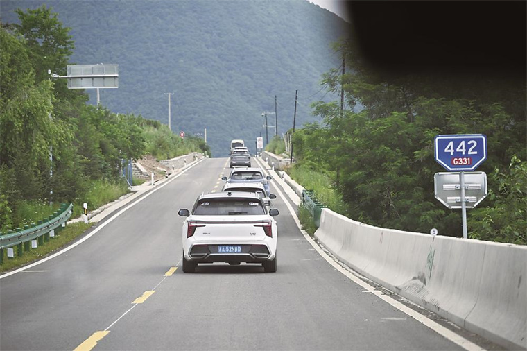 探访最美边境线 开启吉地秘境之旅